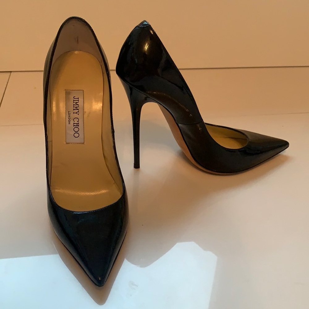 Jimmy Choo Anouk Black Patent Leather 37.5 Pumps - Gem